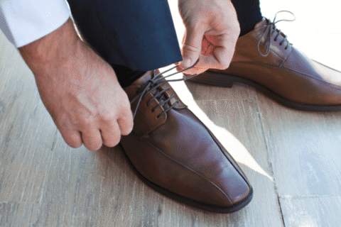 How to Tie Shoelaces in Different Styles You Can Learn Easily